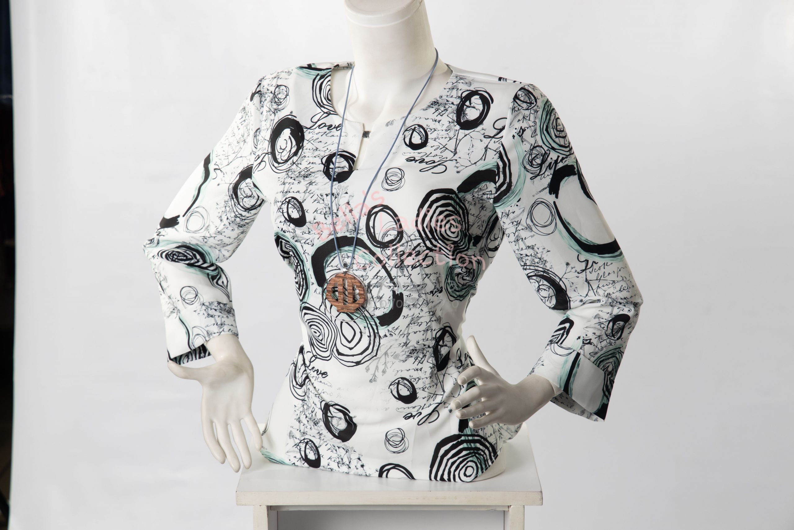 Ladies Tops - Bella's Ladies Collection